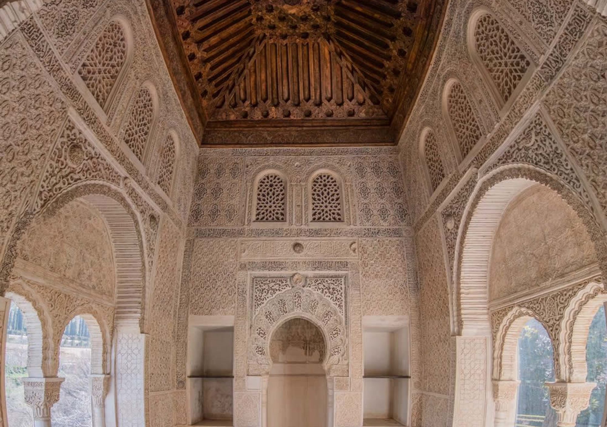 Special tours and visits of Alhambra in Granada Spain. We have your ...
