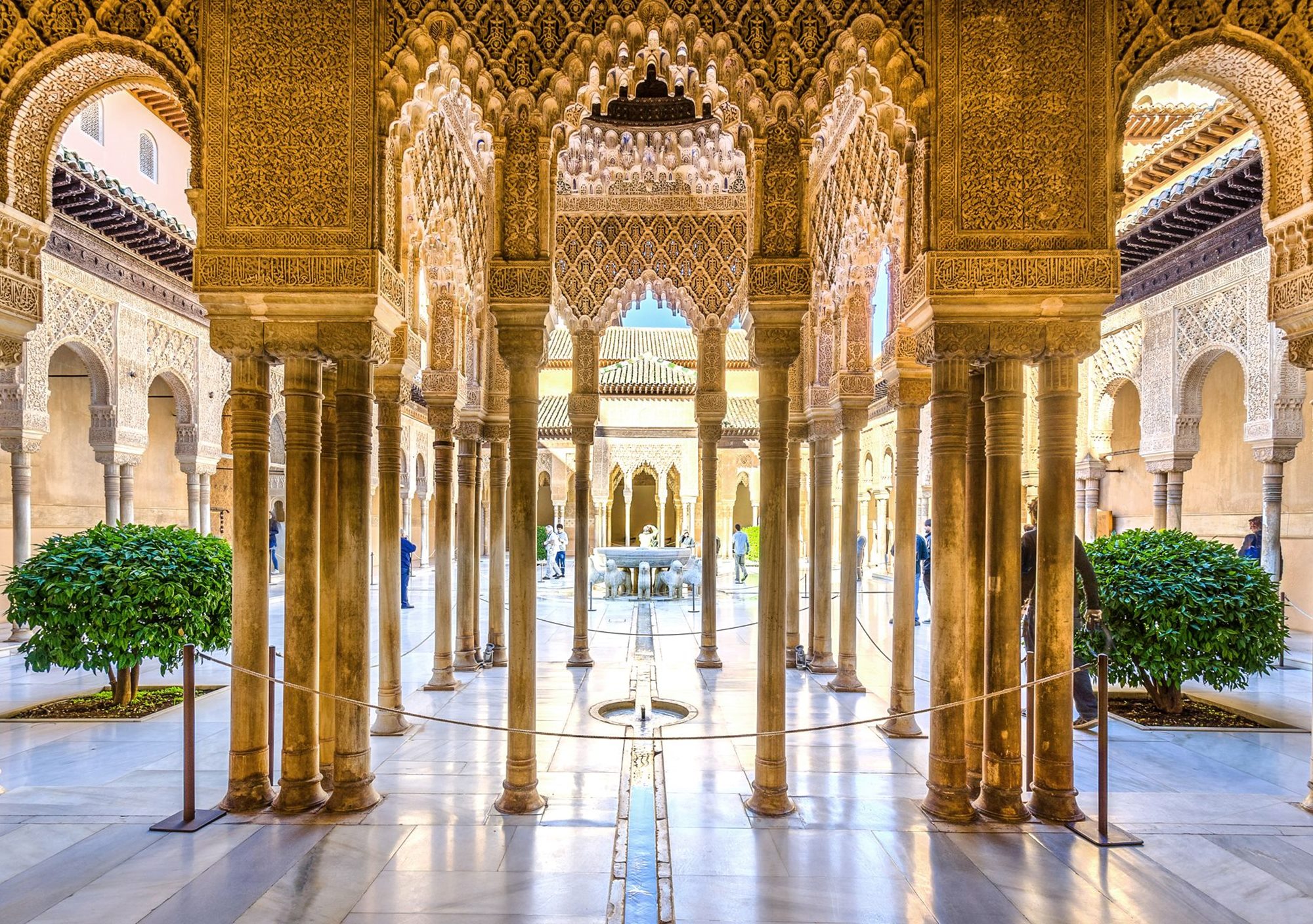 Visita guiada a la Alhambra: Palacios Nazaríes y Generalife. Reservar ...